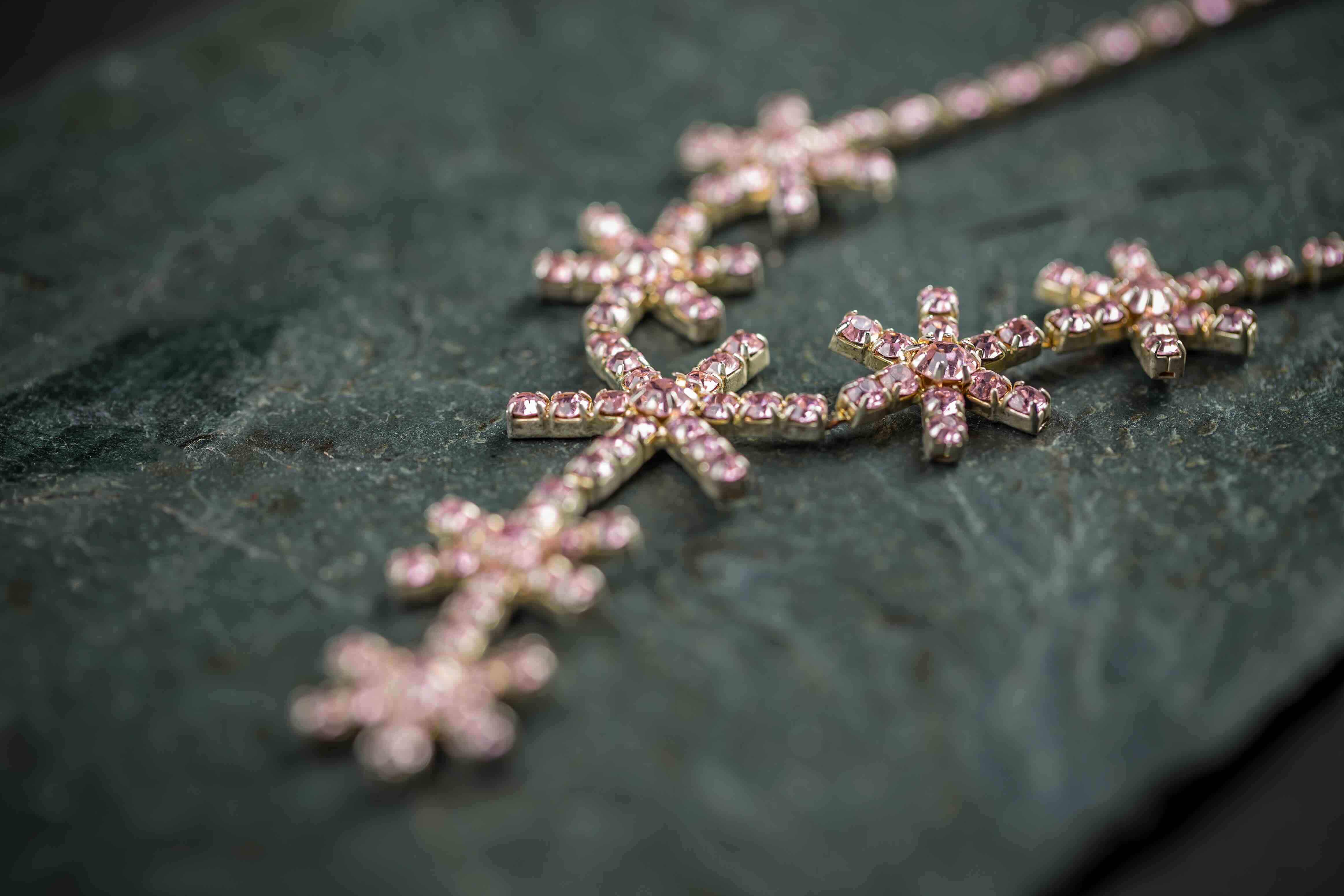 Why Clear Jewelry Photos Boost Sales - The Jeweler's Blog